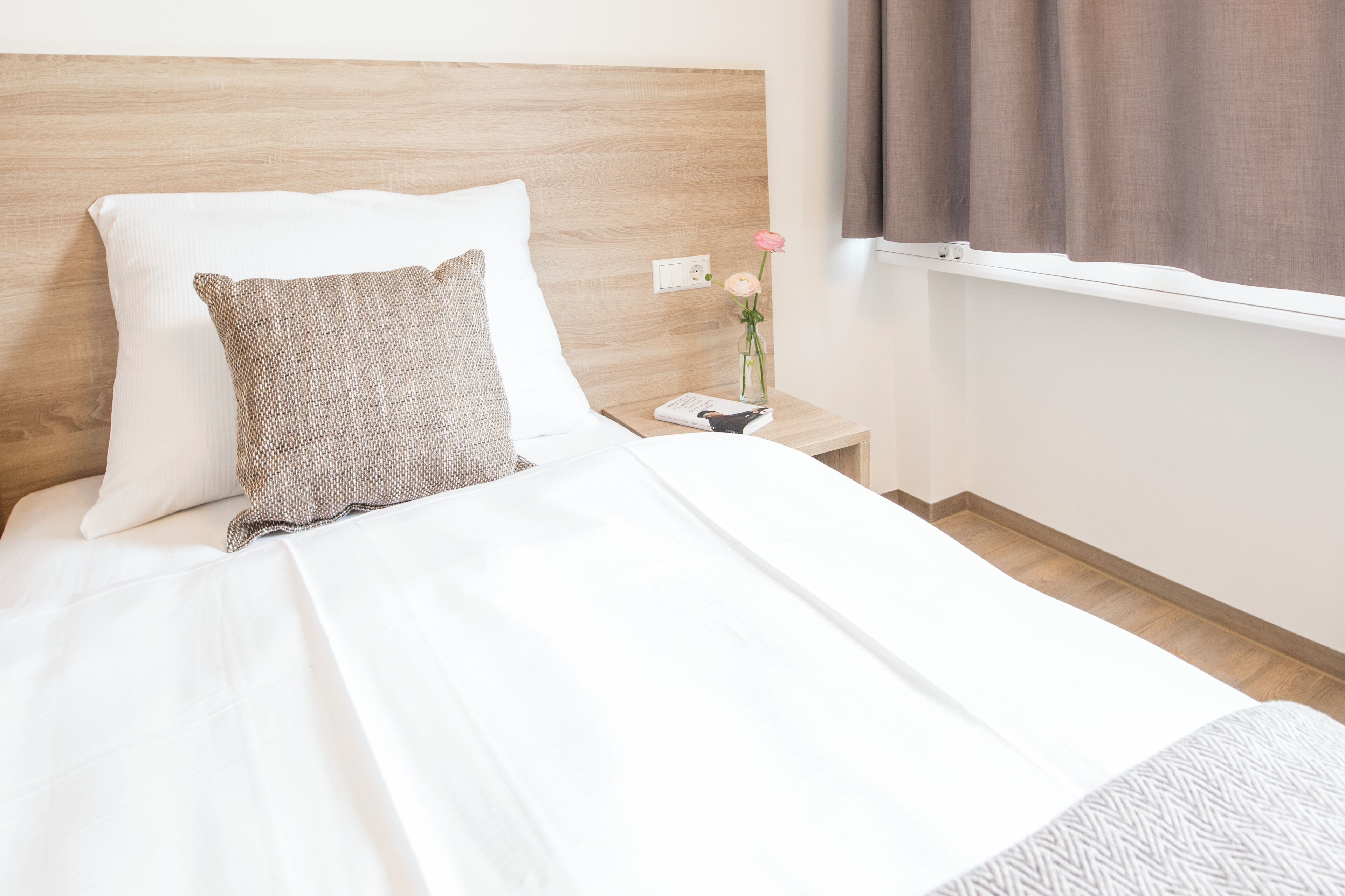 Quarto Individual | Secretária, secretária adequada para computadores portáteis 