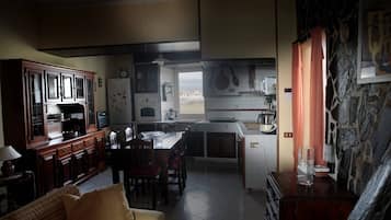Casa, 2 quartos, terraço, vista para o jardim | Interior