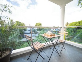 Apartamento em Condomínio Fechado, 2 quartos, fumadores, piscina privativa | Varanda