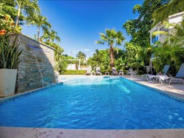 Condo, 2 quartos, para fumantes, piscina particular | Piscina | Piscina externa