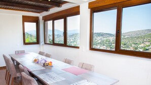 Villa, vários quartos | Refeições no quarto