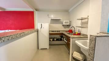 Terreo Standart | Cozinha americana privada | Geladeira, cooktop, liquidificador