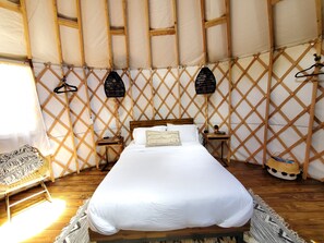 The Cardinal 20ft Yurt - Hocking County | Vrbo