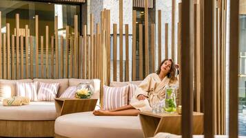 Sauna seca, banheira de hidromassagem, sauna a vapor, banho turco/hammam
