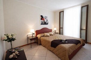 Apartamento família, vários quartos, ao lado da montanha (Residence Eden Magnolia 13) | 1 quarto, ferros/tábuas de passar roupa, Wi-Fi (sobretaxa)