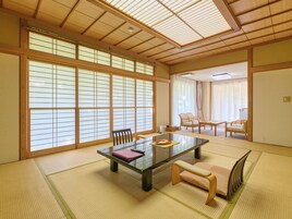 Quarto Tradicional, não fumadores (Japanese Family Style,2-6 pax) | Wi-fi grátis, roupa de cama fornecida