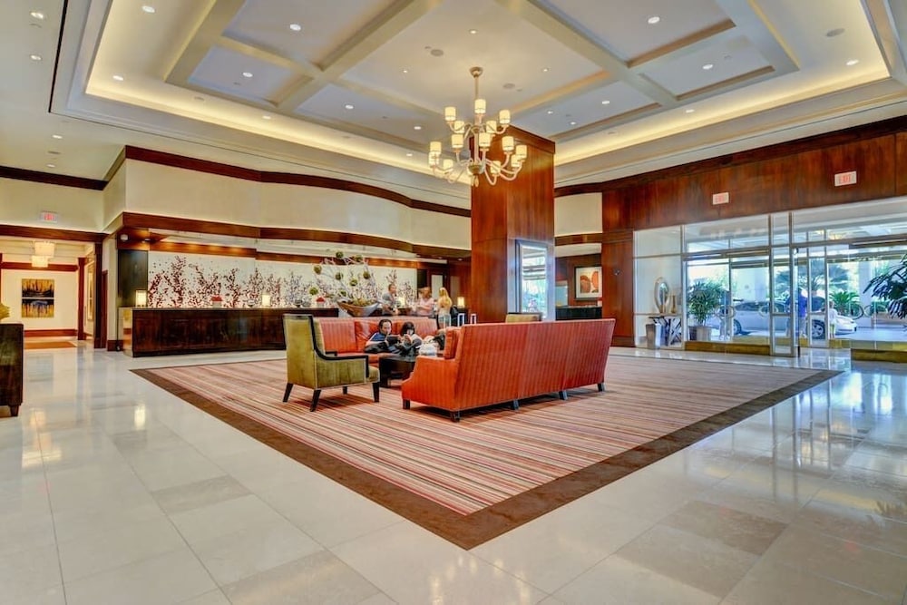 No Resort Fee ! Strip View Suite - Pools & Valet - Nevada