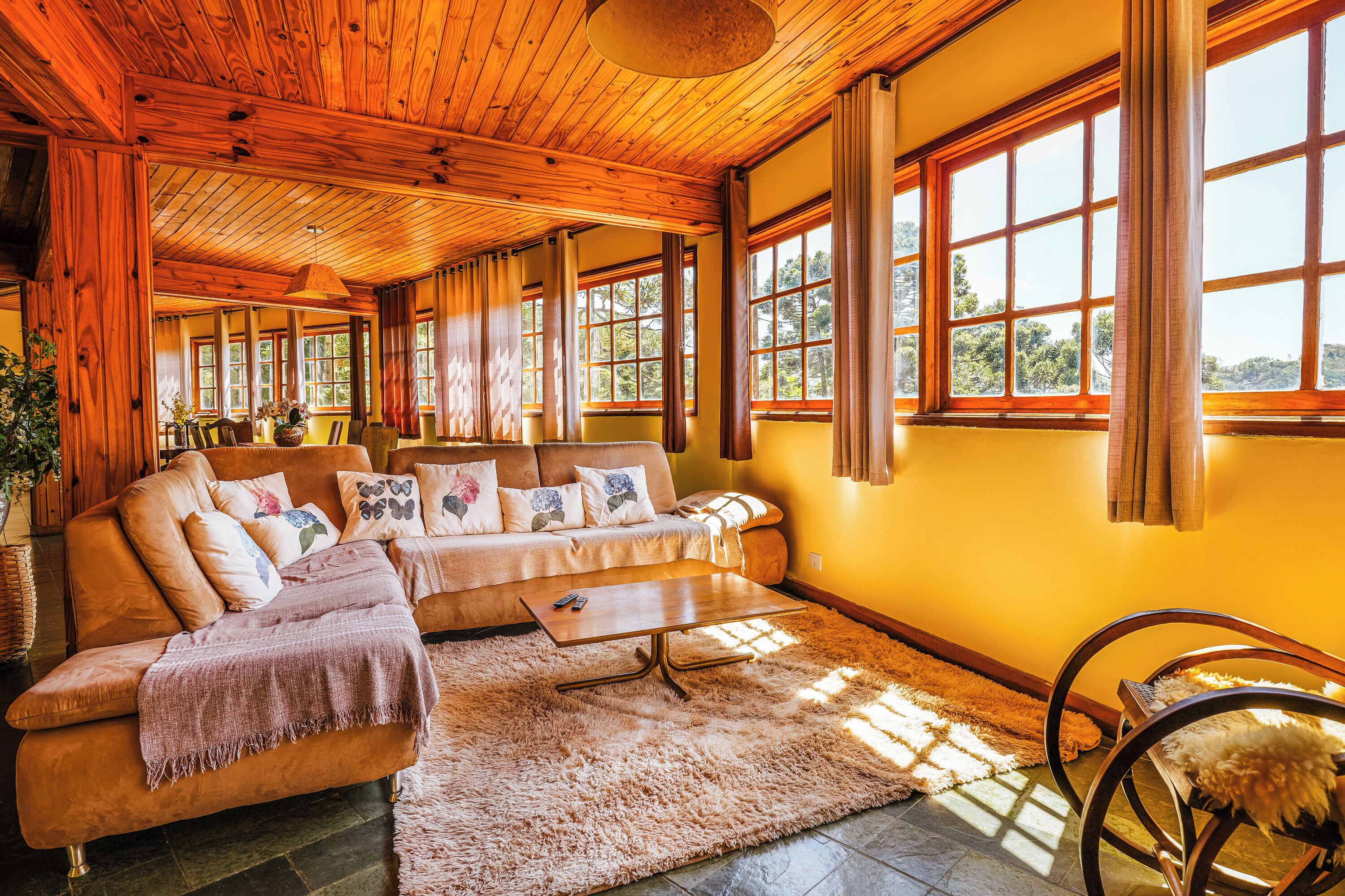 Área de estar no saguão