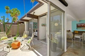 Updated Bungalow Condo located at the Famous Ocotillo Lodge - Palm ...