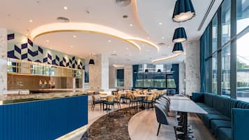 Pequeno-almoço tipo buffet diário (544320 VND por pessoa)