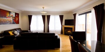 TV de tela plana 42 polegadas com canais digitais, TV, lareira