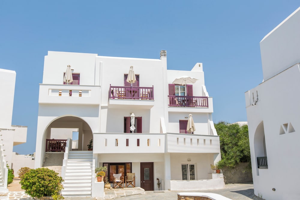 Welcome - Naxos