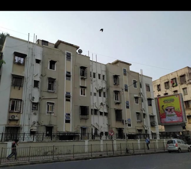 Pvt Ac Room Sea Face Building With Luxury Finish Furniture And Fitments, Mumbai - Mumbai