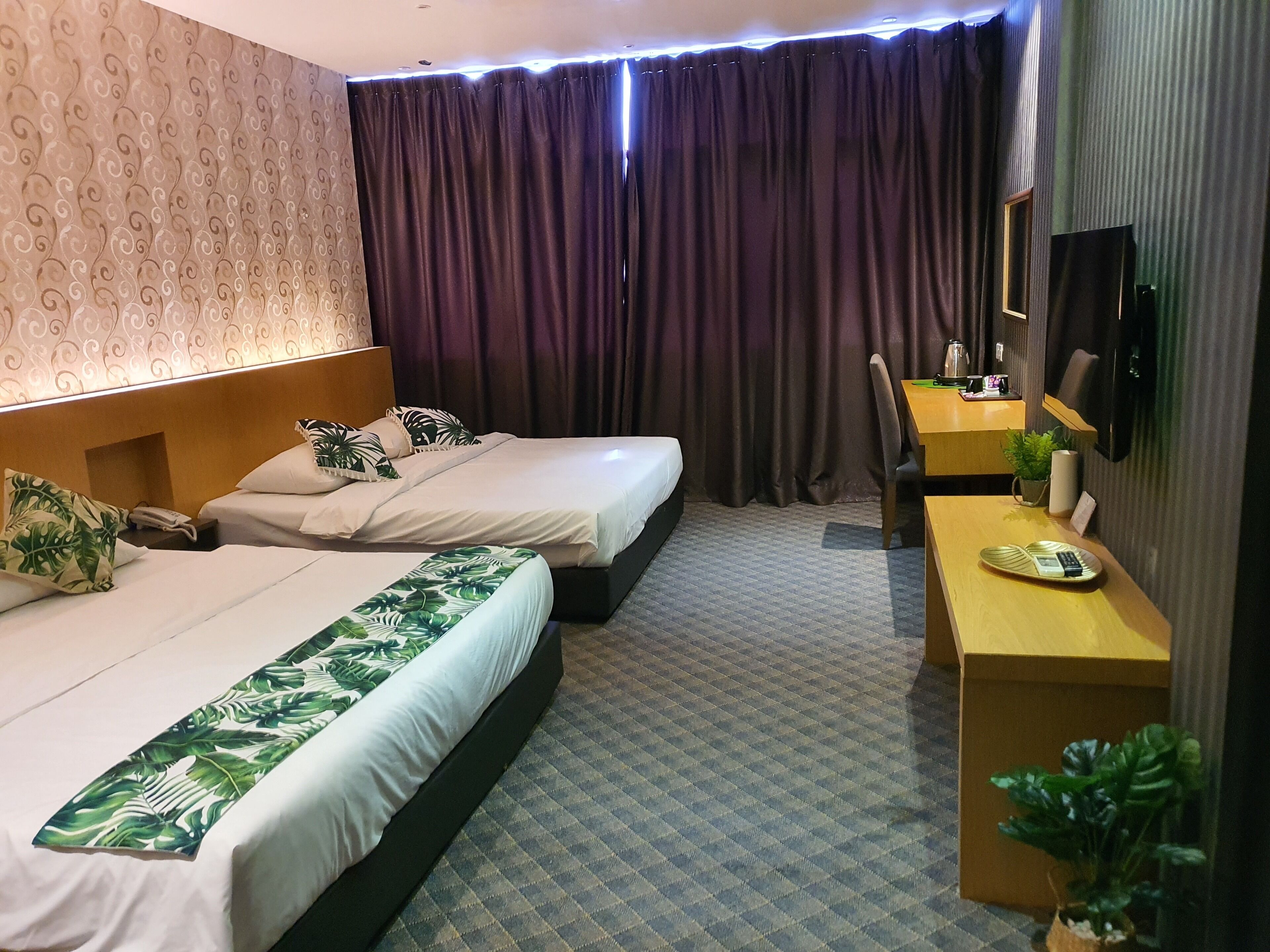 Quarto família (Family Suite) | Frigobar, escrivaninha, quartos à prova de som, Wi-Fi de cortesia