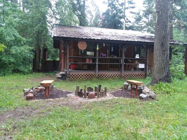 Enchanted Cabin With Private Beach Access. - Bigfork, MT