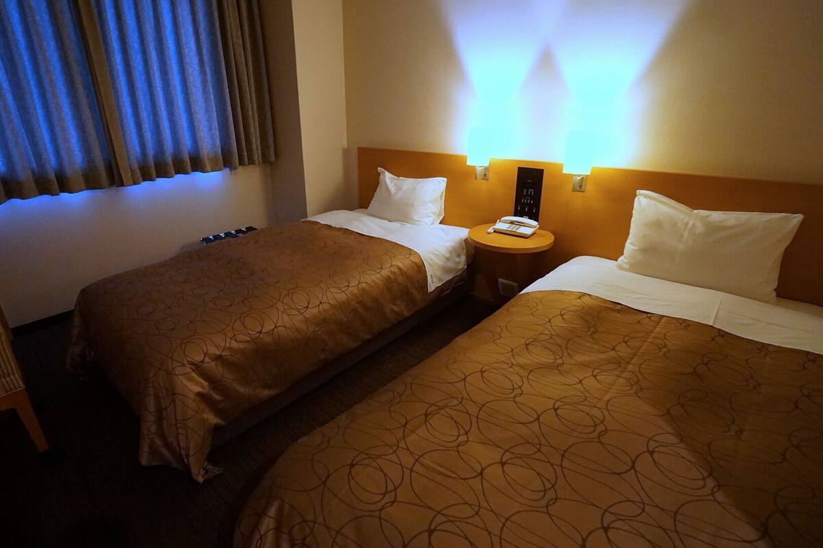 Wi-Fi de cortesia, roupa de cama