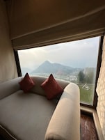 Quarto Deluxe, 1 cama king-size | Vista do quarto