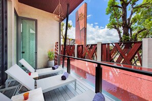 Ruby Three-Bedroom Pool Villa | Terraço/pátio interior