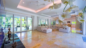 Televisor LCD de 50 polegadas com canais por cabo, televisor