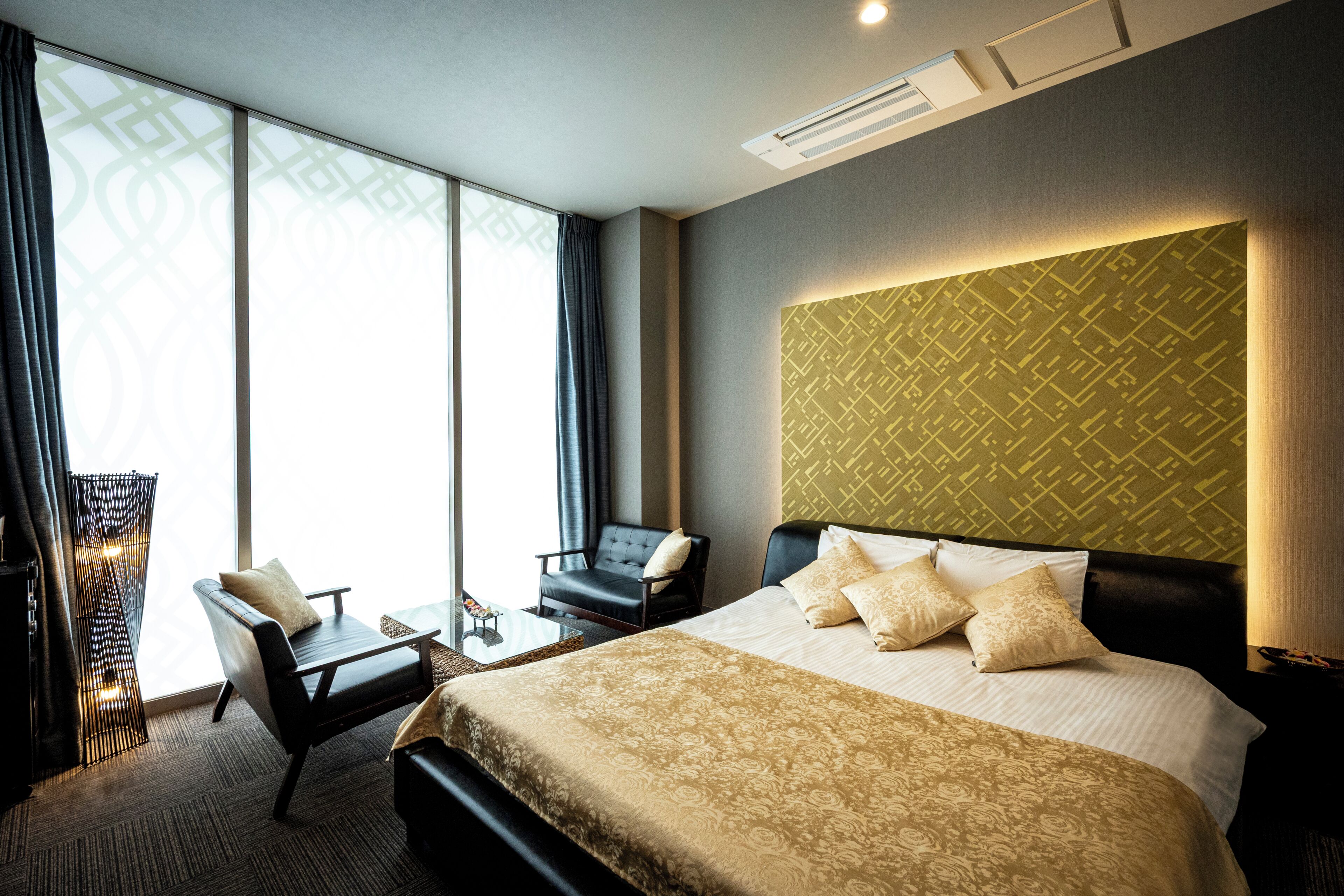 Quarto, fumadores (Vipsuite, E-Cigarettes Only) | Com decoração personalizada, com mobília individualizada 