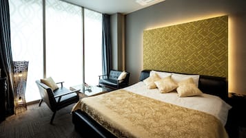 Quarto, fumadores (Vipsuite, E-Cigarettes Only) | Com decoração personalizada, com mobília individualizada