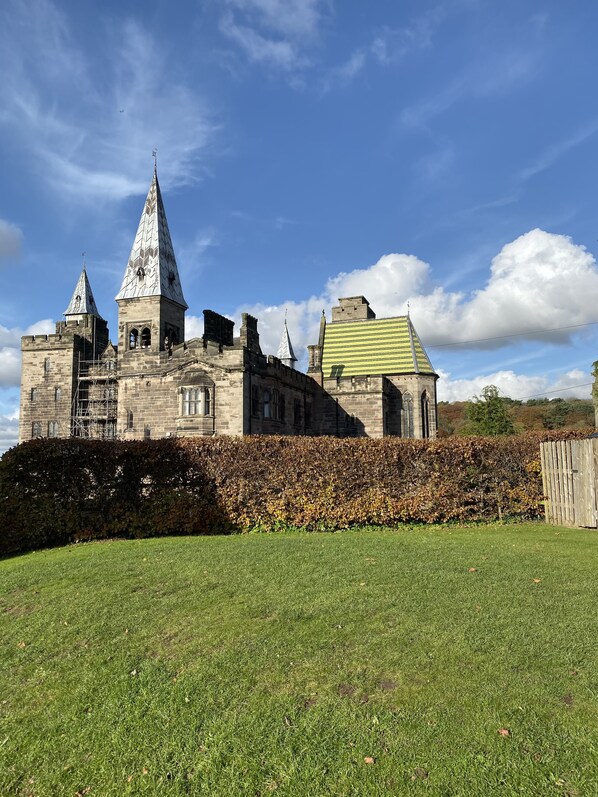 Stunning Pugin designed Castle in the Churnet Valley - Alton | Vrbo