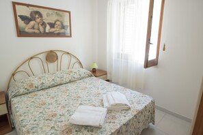 Apartamento, 1 quarto, para fumantes, sacada | 1 quarto, roupa de cama