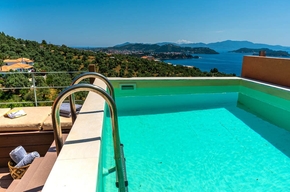 Villa Kallisto,2br,2bth Villa With Private Pool And Stunning Sea Views - Skiathos
