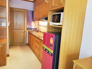 Estúdio | Cozinha privada | Geladeira, micro-ondas, cooktop, chaleira elétrica