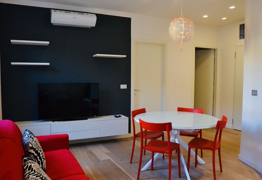 Petite Maison Individuelle Dans Un Espace Vert Panoramique Près Du Centre Hist.. - Bologne