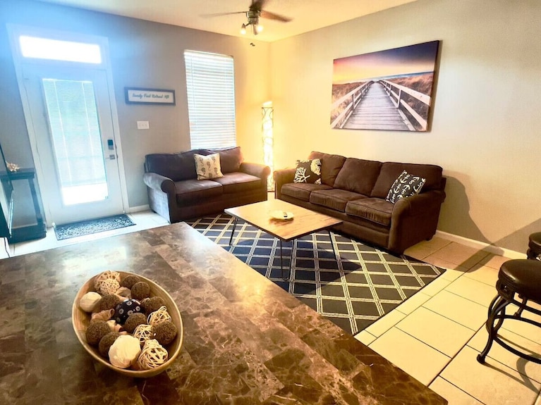 3br 3bath Home Walking Distance Of The Beach - Oasis Resort, Gulfport