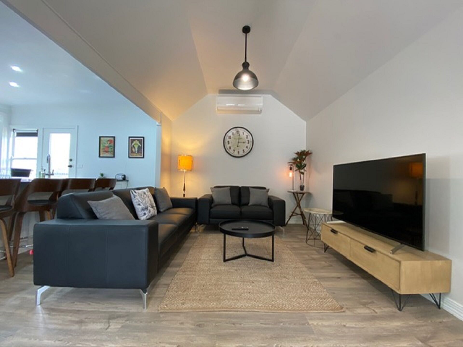 House On The Hill, Pet Friendly Cottage - Creswick