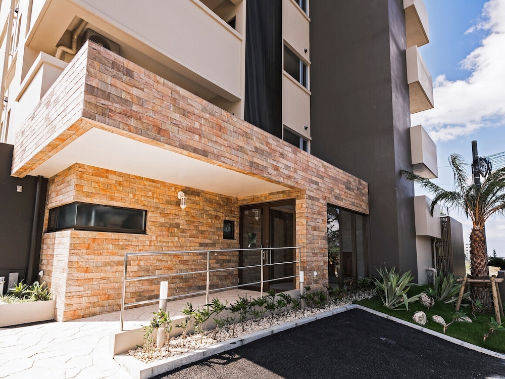 The Hotel Chatan By Sunrest Resort - Okinawa