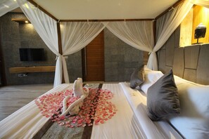 Vila, 4 quartos | 4 quartos, cofres nos quartos, roupa de cama