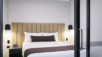 1 quarto, roupas de cama premium, escrivaninha