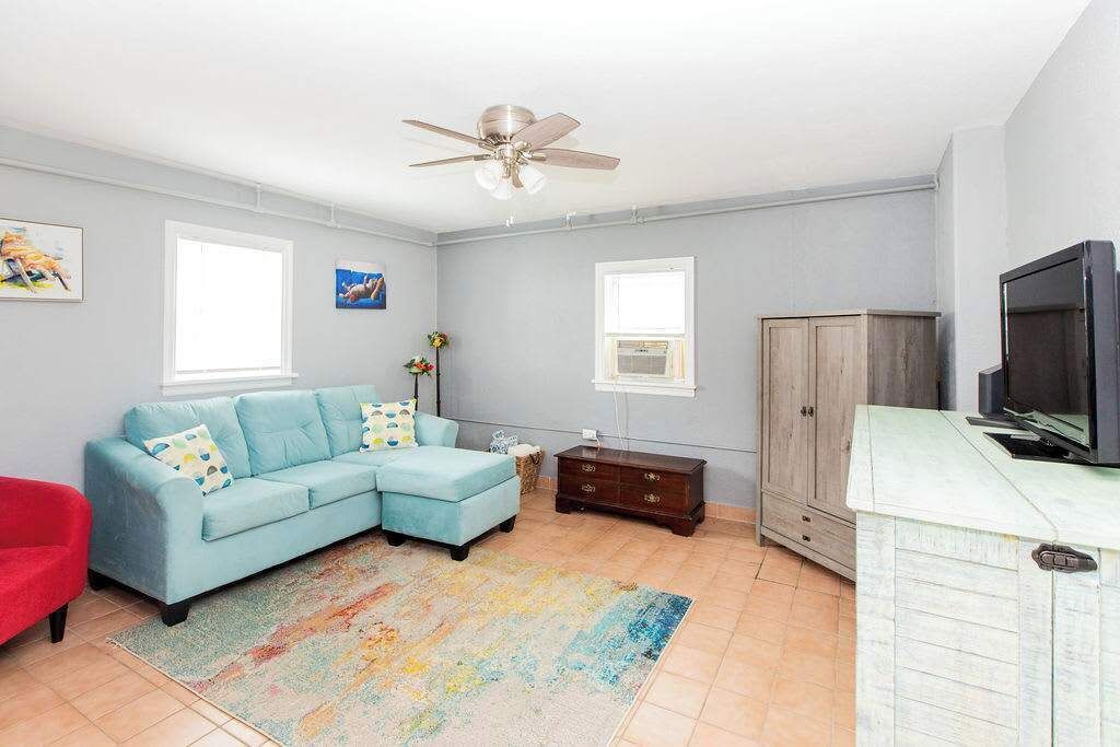 Pg's Bungalow, 1.5 Blocks To Beach And Boardwalk, Pet Friendly - Wildwood Crest, NJ