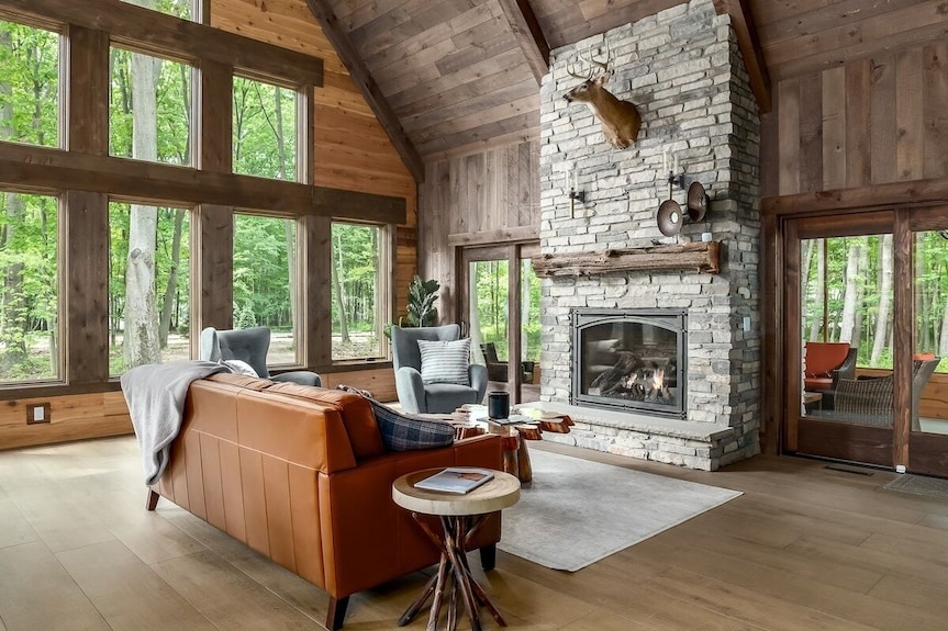 Lakewood Lux Property - Lakeshore Woods Lodge - Saugatuck, MI