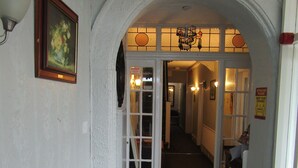 Entrada (vista interior)