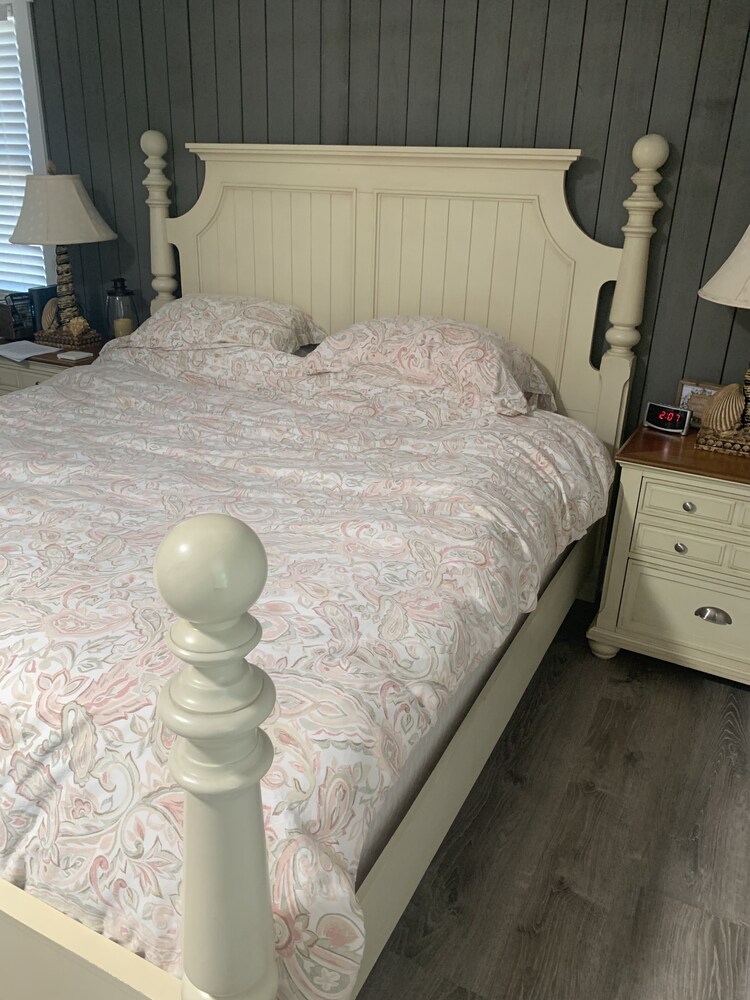 Clean, Modern Family Friendly Beach House - Cape May, NJ
