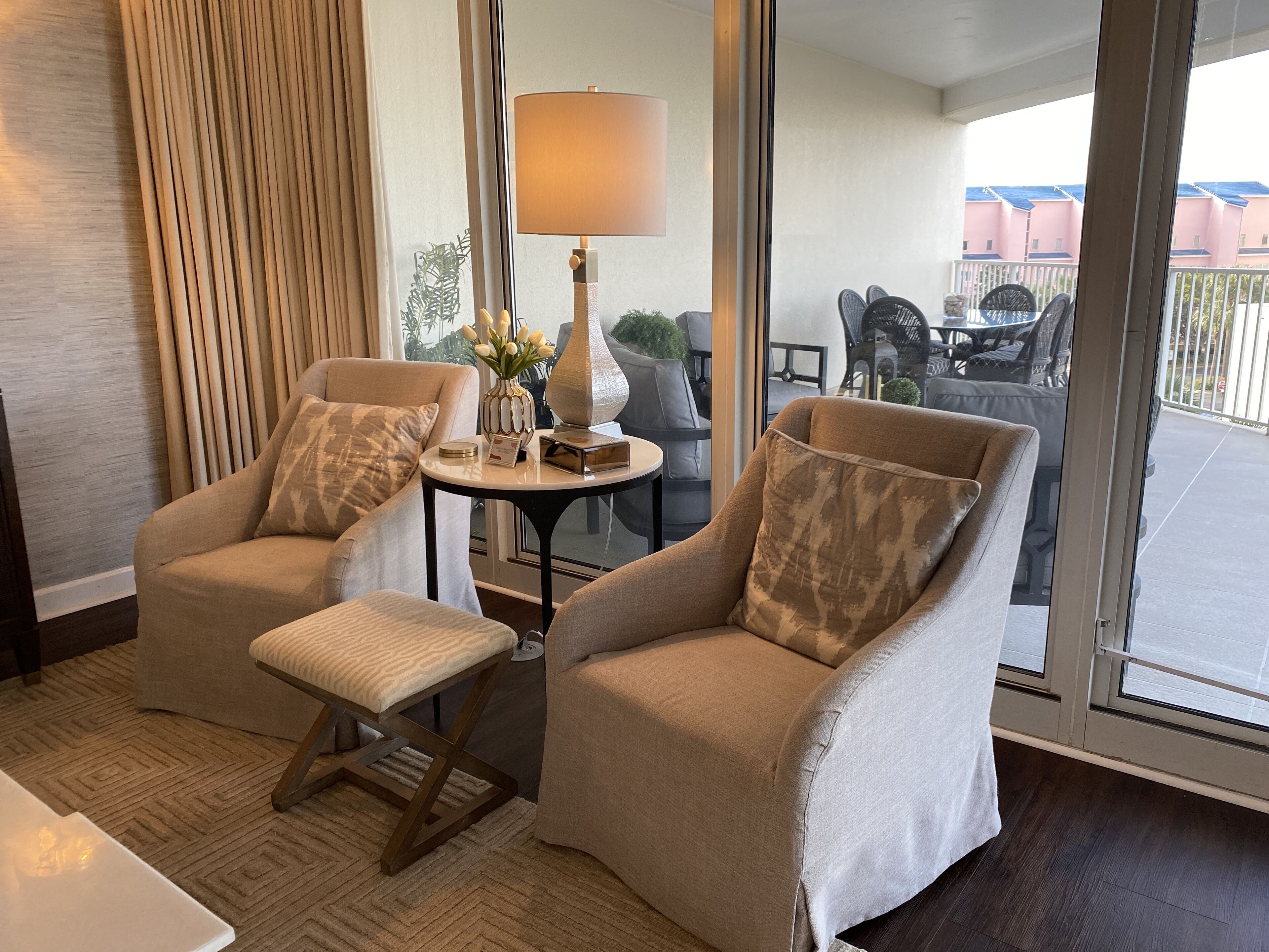 Beachfront Building  Professional Decorated  2br Corner Unit In Topsl - Santa Rosa Beach, FL