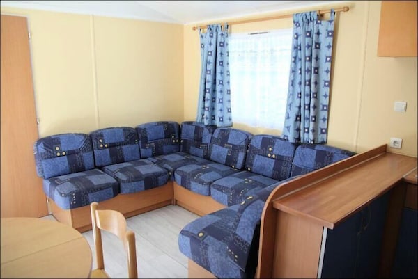 Camping Les Alouettes - Saint-Julien-des-Landes