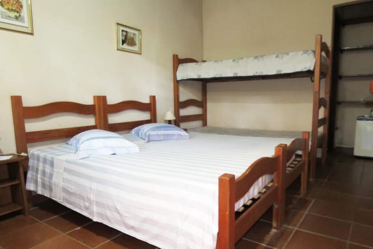 Quarto Comfort | Minibar, Wi-fi grátis, roupa de cama fornecida