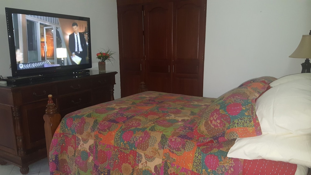 9bd 9bth Luxury Party Villa In Central Sosua, Guest-friendly, Fully Equipped! - Sosúa
