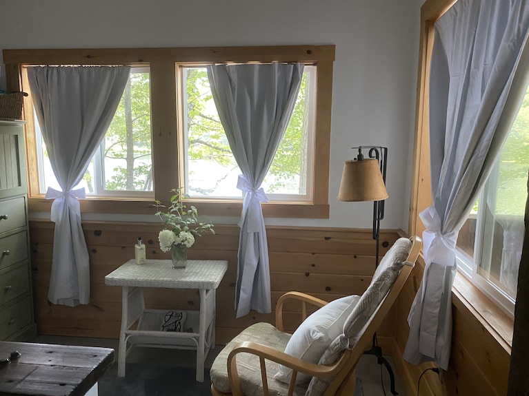 Lakeside Home. Fishing, Paddle Boarding, Swimming, And Easy Lake Fun. - ニュー・ハンプシャー州