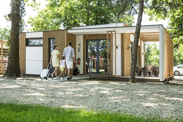 Barack Thermal Apartments - Tiszakécske