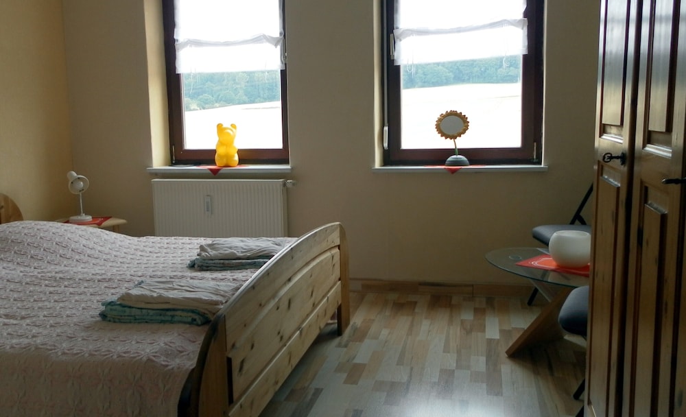 Vacation Home Eichbergblick - In A Small Green Village But Near The City - Springe