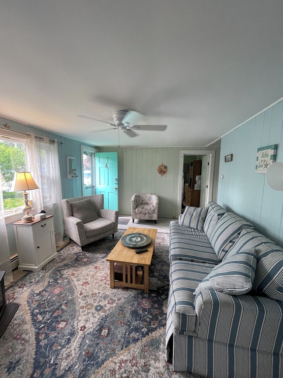 Cape Cod Beach Cottage, Only 5 Minute Walk To Glendon Beach & Local Restaurants - Capo Cod, MA