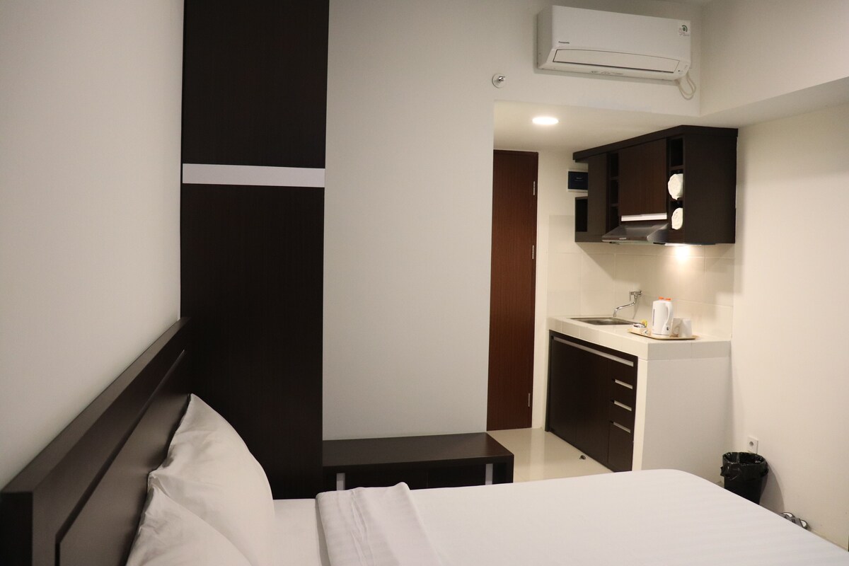 Cofre no quarto, secretária, Wi-fi grátis, roupa de cama fornecida 