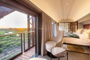 Luxury Train Room | Roupas de cama premium, frigobar, cofres nos quartos