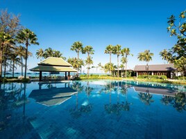 3 piscinas externas